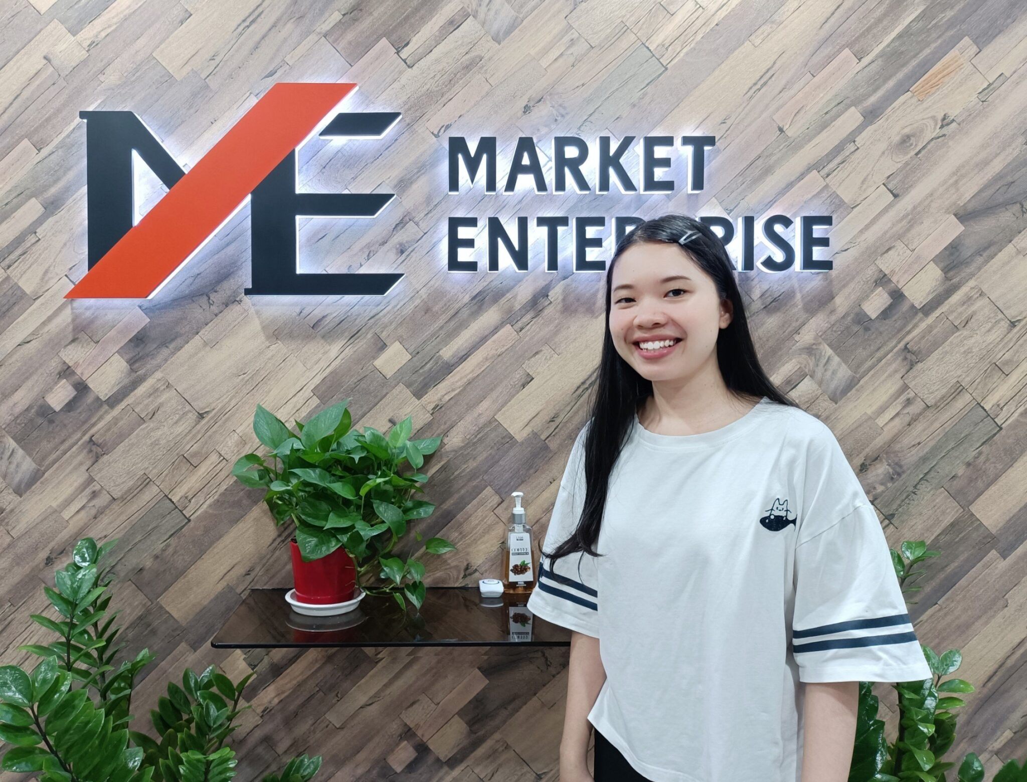 Giới thiệu New member – Bạn Nguyễn Đặng Trúc Linh - Engineer - MarketEnterprise Vietnam